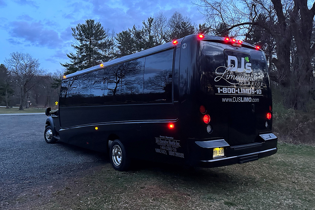 NJ Party Bus Rentals | Luxurious Party Buses for Any Occasion DJ’s ...
