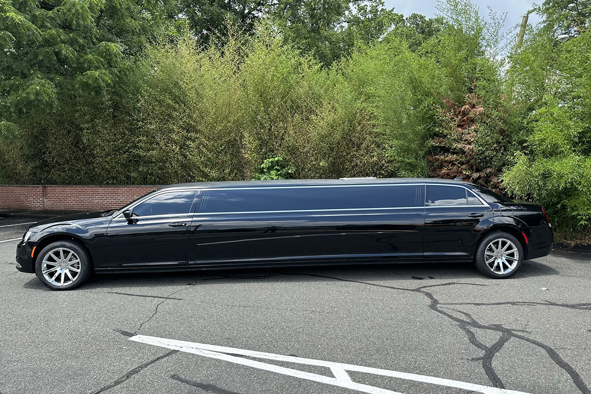 Chauffeured Limousines in New Jersey | Luxury for Any Event DJ’s ...